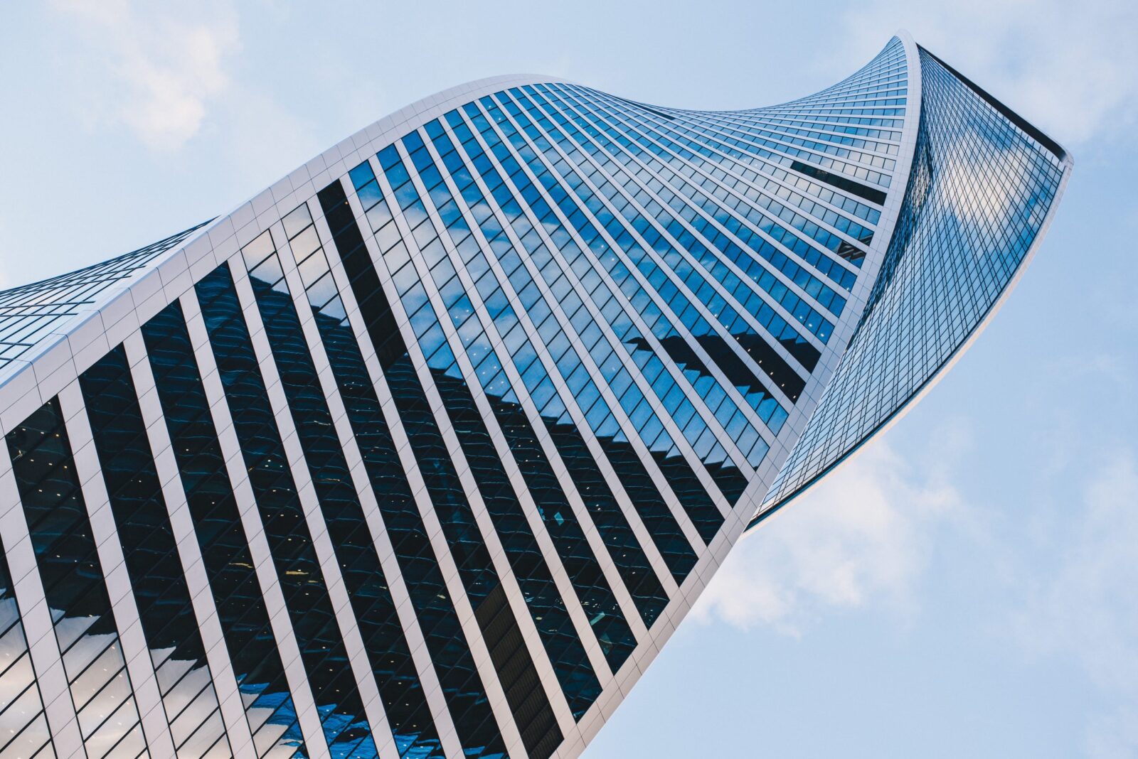 Top 10: Most beautiful glass buildings in the world - ClaytonGlass